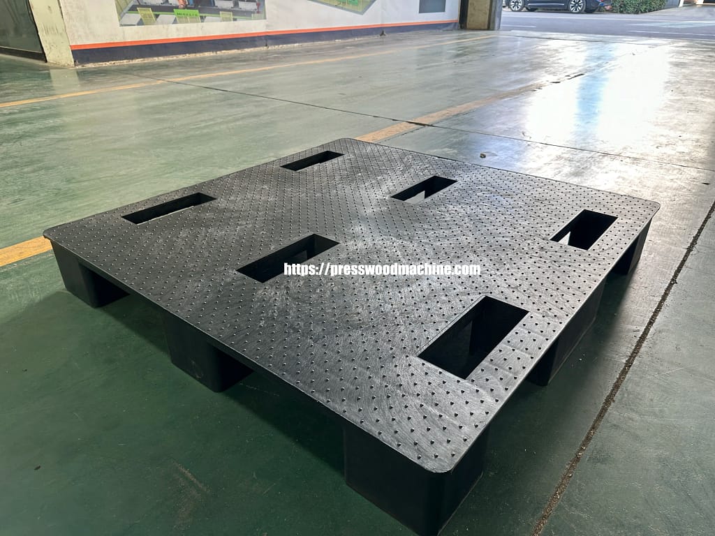 A Guide to Plastic Pallet Materials and Recycling Solutions