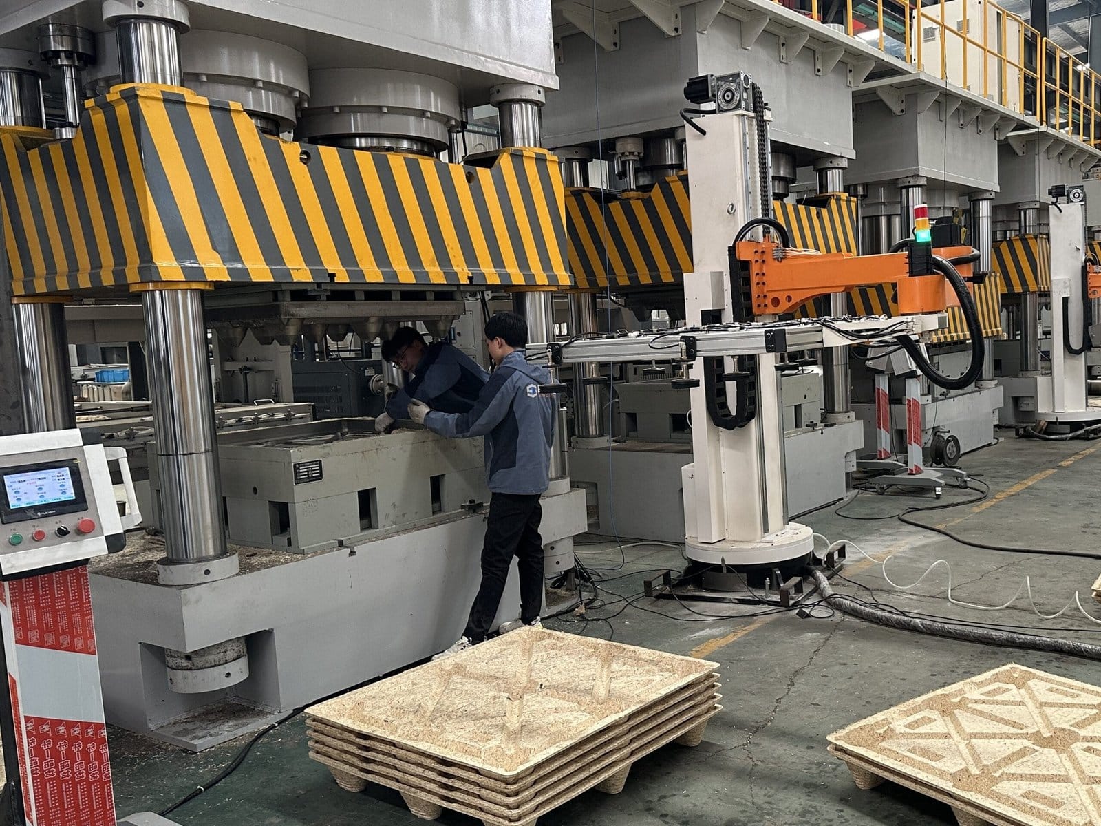 3 Essential Requirements to Start a Presswood Pallet Production